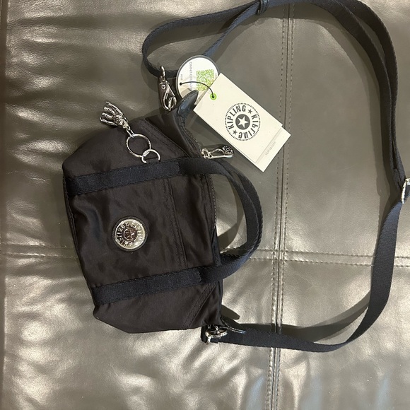 Kipling | Bags | Kipling Art Compact Bag | Poshmark
